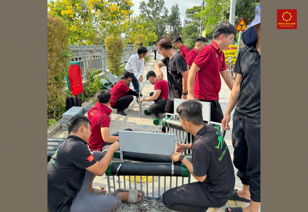 Nhựa hoa sen hân hạnh đồng hành cùng sài gòn xanh trong dự án phao chắn ...